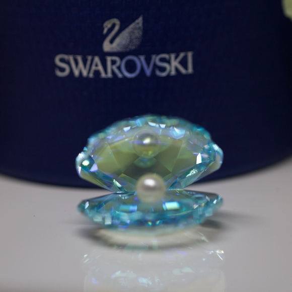 Swarovski | Accessories | Swarovski Pearl In A Shell | Poshmark